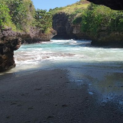 Lumangan Beach 🏖️ Penida adası, Endonezya - detaylı özellikler, harita ...