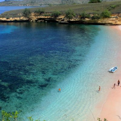 Serai beach 🏖️ Pasir Putih, Pulau Serai, Endonezya - detaylı özellikler ...